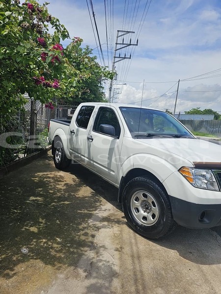 Buy used nissan frontier white car in cacaopera in morazan - elsalvador ...